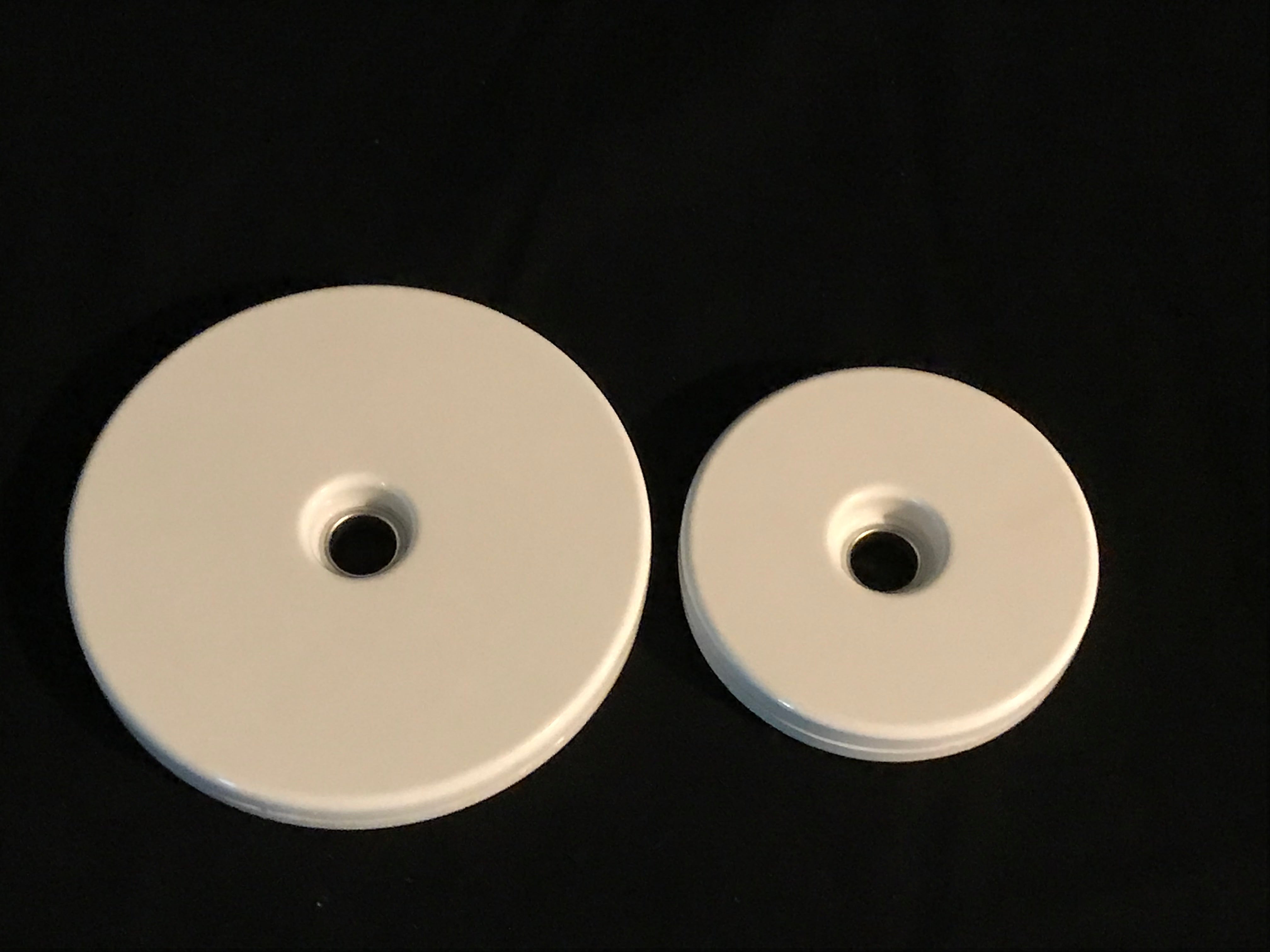 Round Turn Tables – Cakes, Boards, N' More